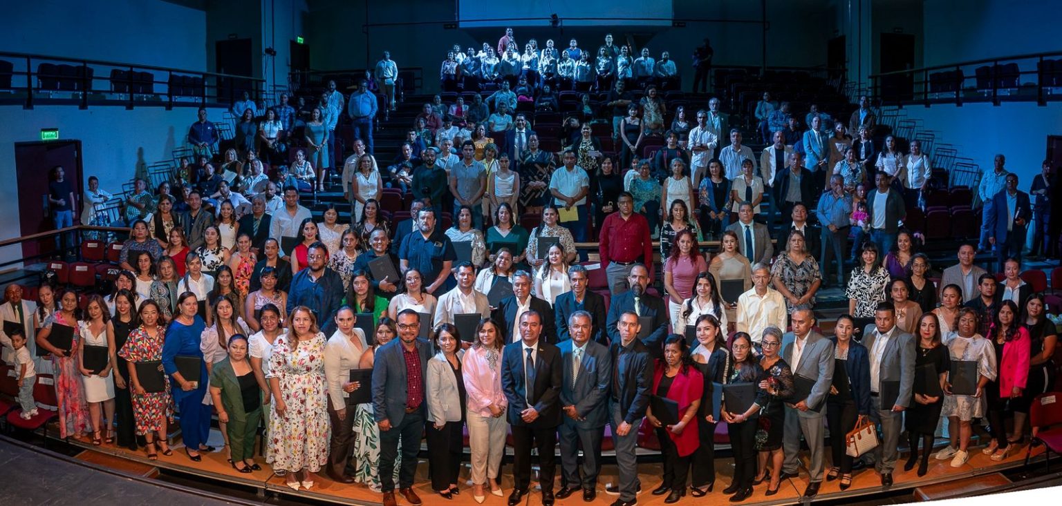 Reconoce Gobierno de SLP a docentes del SEER por su trayectoria y ...