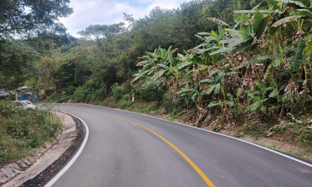 Supervisan camino a Santa María Picula antes de su inauguración ...
